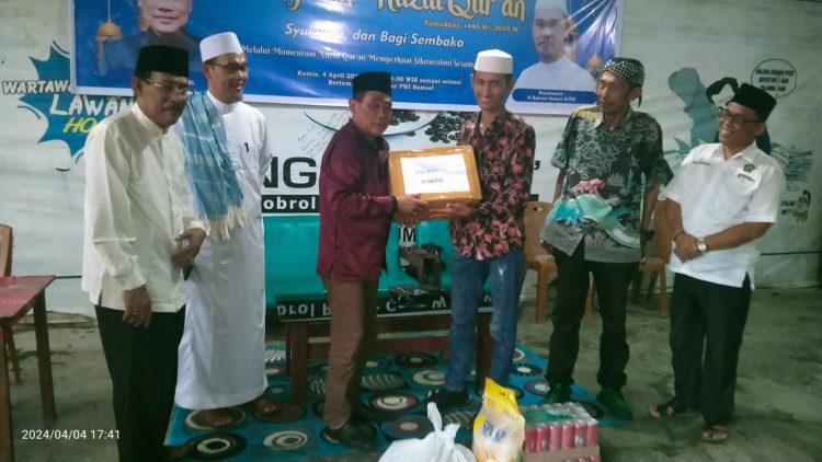 PWI Sumsel Gelar Syukuran dan Bagi Sembako - Harian Rakyat PWI Sumsel Gelar Syukuran dan Bagi Sembako - Harian Rakyat