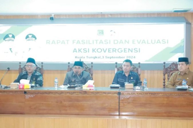 Perkuat Aksi Konvergensi Stunting, Bupati Pimpin Rapat Evaluasi ... Perkuat Aksi Konvergensi Stunting, Bupati Pimpin Rapat Evaluasi ...